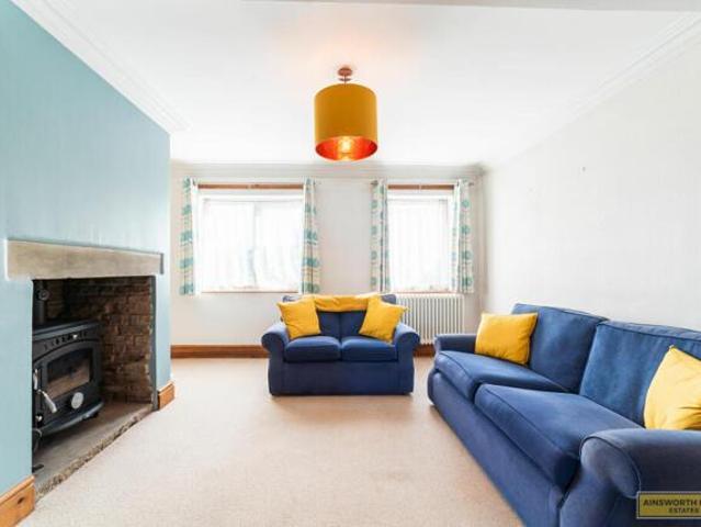 For Sale 3 Bedroom Shared Living/roommate Blackburn Blackburn With Darwen DLS99986283