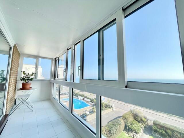 For Sale 3 Bedroom Shared Living/roommate Boscombe Bournemouth DS100398221