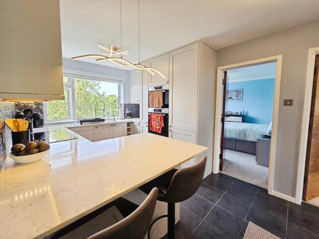 For Sale 3 Bedroom Shared Living/roommate Bournemouth Bournemouth DLS100191905