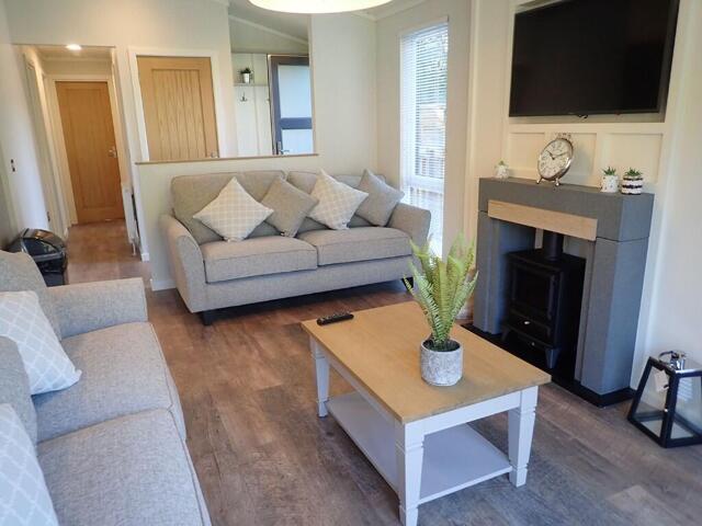 For Sale 3 Bedroom Shared Living/roommate Bovey Tracey Devon DLS99029418