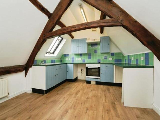 For Sale 3 Bedroom Shared Living/roommate Cirencester Gloucestershire DLS100023743