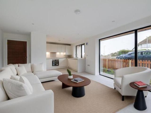 For Sale 3 Bedroom Shared Living/roommate Conwy Conwy DS101777800