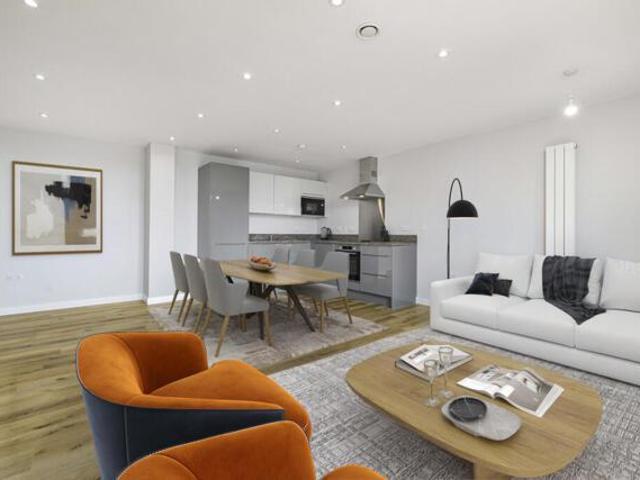 For Sale 3 Bedroom Shared Living/roommate Croydon Greater London DS100541011