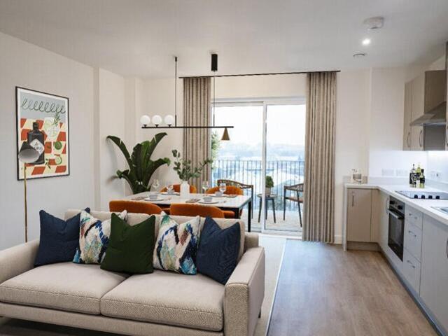 For Sale 3 Bedroom Shared Living/roommate Ealing Greater London DLS98477549