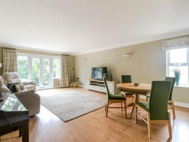 For Sale 3 Bedroom Shared Living/roommate Enfield Greater London DS99054725