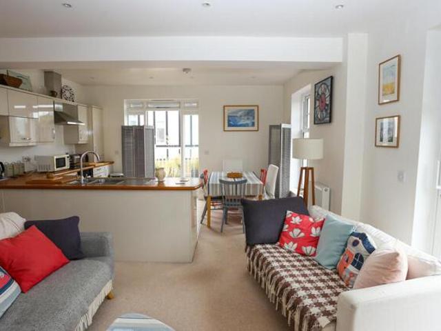 For Sale 3 Bedroom Shared Living/roommate Felixstowe Suffolk DS98969099