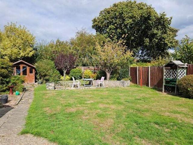 For Sale 3 Bedroom Shared Living/roommate Gosport Hampshire DS98649375