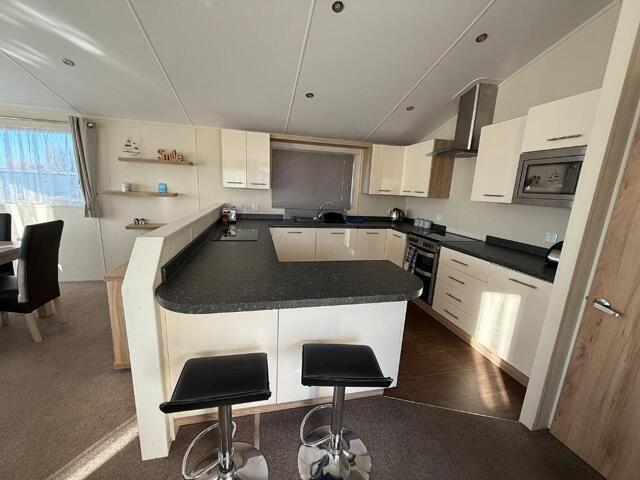 For Sale 3 Bedroom Shared Living/roommate Hunstanton Norfolk DS100825161