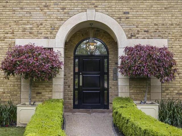 For Sale 3 Bedroom Shared Living/roommate Hadley Wood Greater London DS98968970