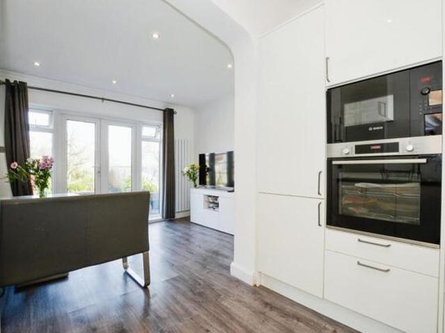 For Sale 3 Bedroom Shared Living/roommate Harrow Greater London DLS101316176