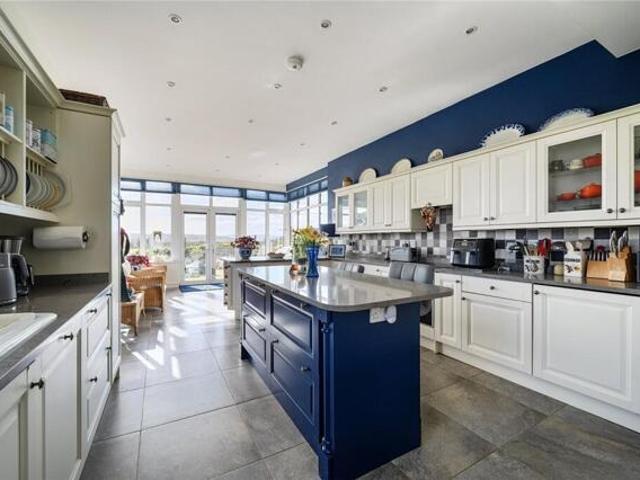 For Sale 3 Bedroom Shared Living/roommate Hayle Cornwall DS100579113
