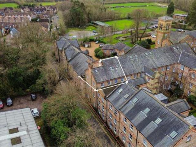 For Sale 3 Bedroom Shared Living/roommate Haywards Heath West Sussex DLS99436987