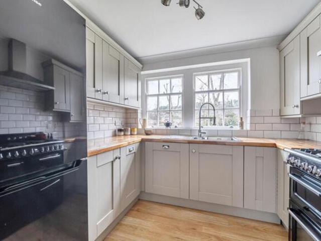 For Sale 3 Bedroom Shared Living/roommate Henley On Thames Oxfordshire DLS99986401