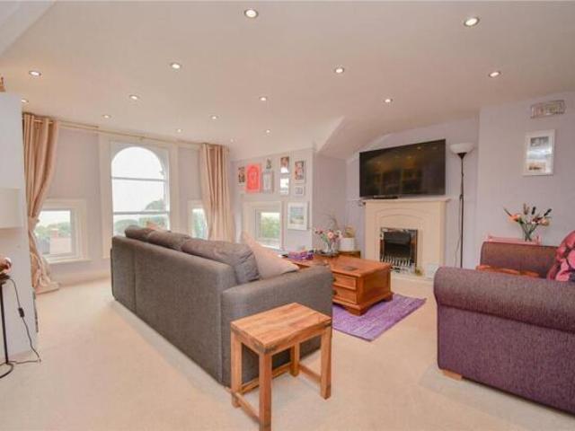 For Sale 3 Bedroom Shared Living/roommate Heswall Merseyside DLS101351901