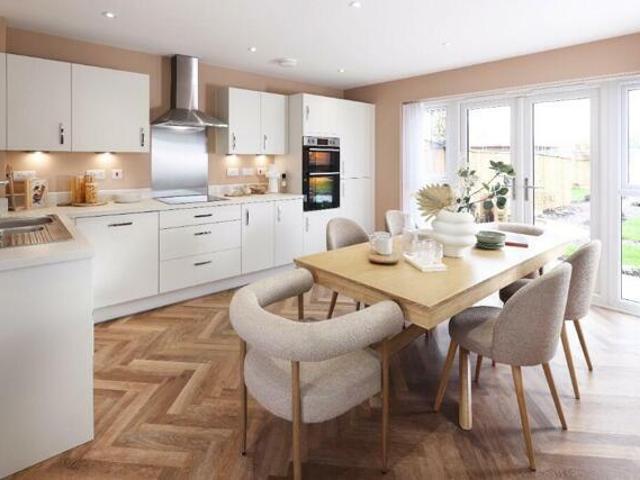 For Sale 3 Bedroom Shared Living/roommate Heywood Rochdale DS98233382
