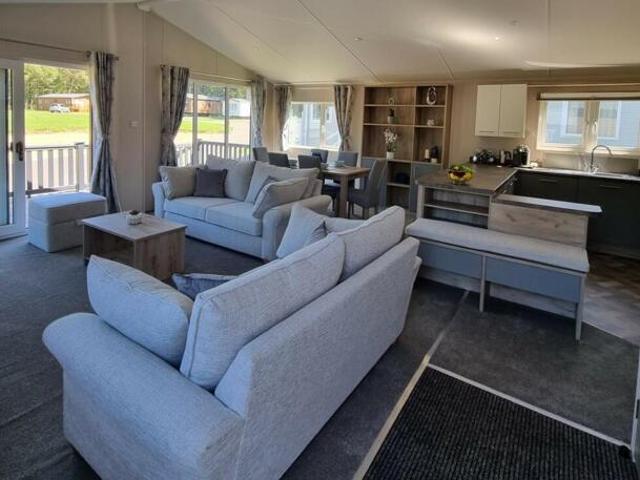 For Sale 3 Bedroom Shared Living/roommate Horsham Horsham DS99986390