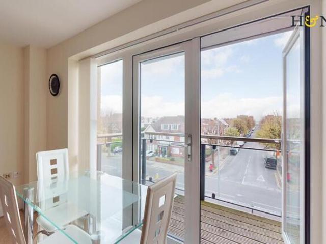For Sale 3 Bedroom Shared Living/roommate Hove East Sussex DS101777797