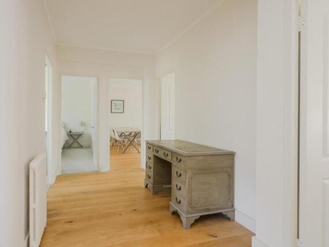 For Sale 3 Bedroom Shared Living/roommate Kingston Upon Thames Greater London DS101168539