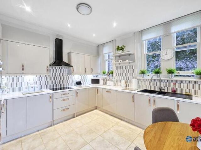 For Sale 3 Bedroom Shared Living/roommate Knowsley Liverpool DS99572185