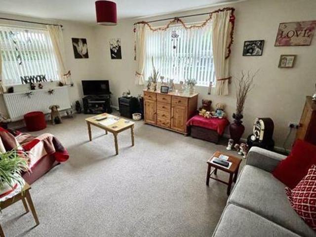 For Sale 3 Bedroom Shared Living/roommate Lincoln Lincolnshire DS101931423