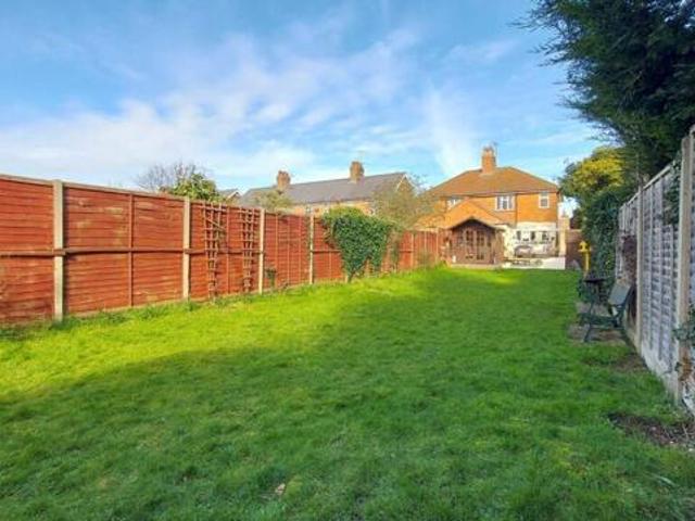 For Sale 3 Bedroom Shared Living/roommate Lincolnshire Lincolnshire DS100366139