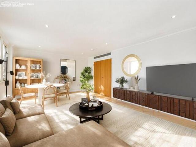 For Sale 3 Bedroom Shared Living/roommate London Westminster DS99840029