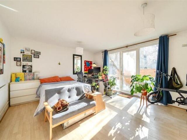 For Sale 3 Bedroom Shared Living/roommate London Greater London DLS100366502