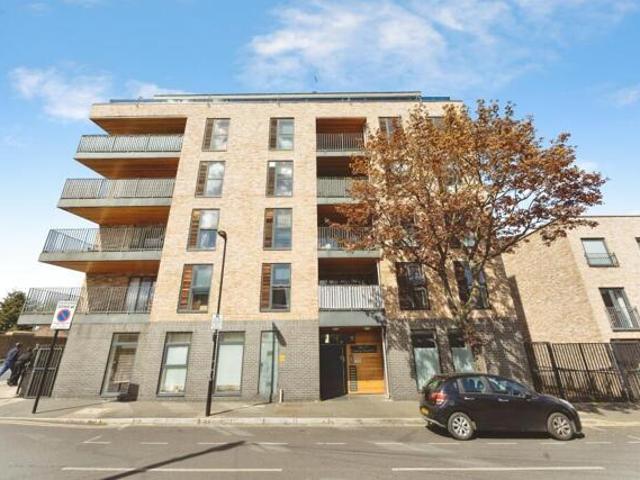 For Sale 3 Bedroom Shared Living/roommate London Greater London DLS101675514