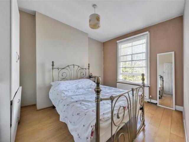 For Sale 3 Bedroom Shared Living/roommate London Greater London DS101796855