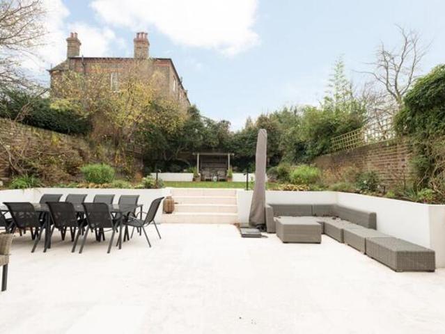 For Sale 3 Bedroom Shared Living/roommate London Greater London DS98864824