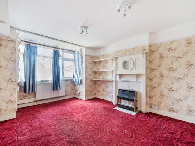 For Sale 3 Bedroom Shared Living/roommate London Greater London DS98930098