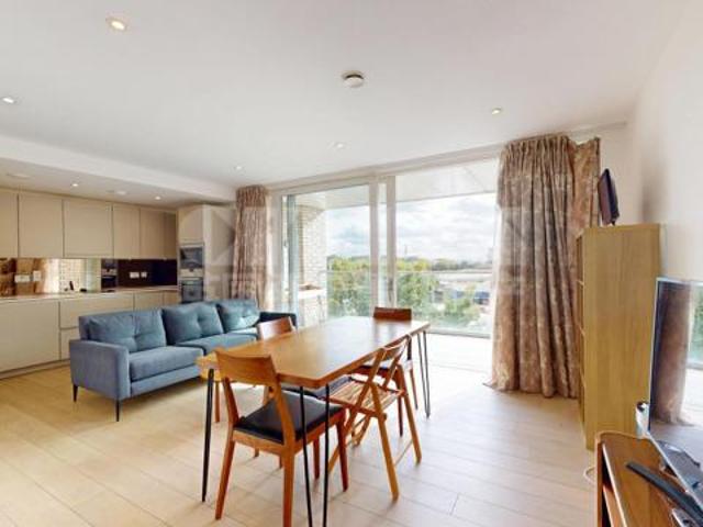For Sale 3 Bedroom Shared Living/roommate Londres Great London DS99986664