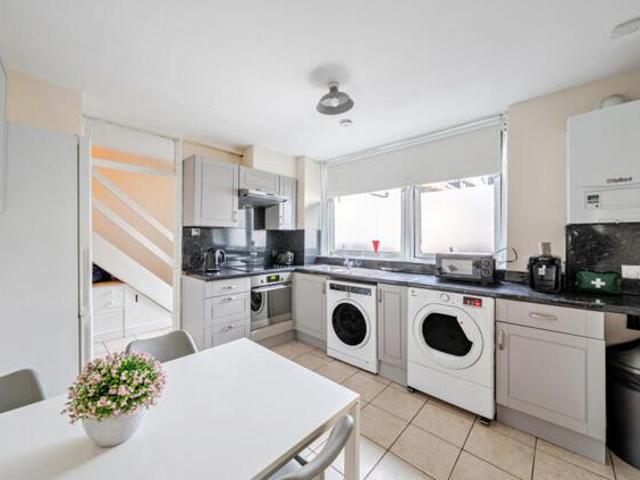 For Sale 3 Bedroom Shared Living/roommate Londres Greater London DS100615128