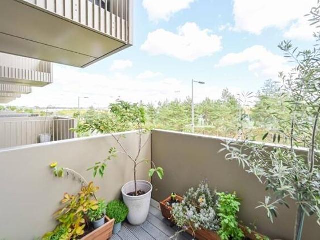 For Sale 3 Bedroom Shared Living/roommate Londres London DS99951993