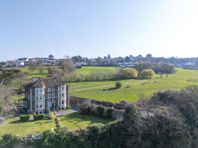 For Sale 3 Bedroom Shared Living/roommate Portishead North Somerset DLS101199837