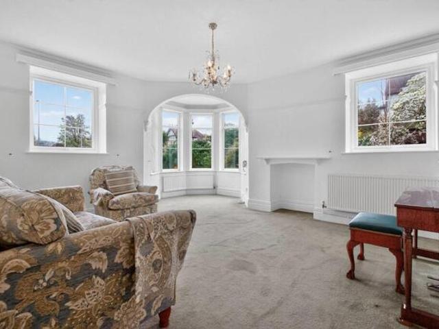 For Sale 3 Bedroom Shared Living/roommate Radyr Radyr DS101060228