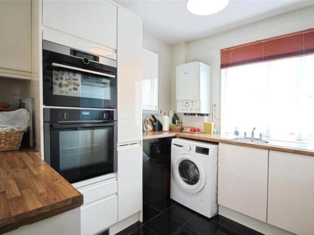 For Sale 3 Bedroom Shared Living/roommate Reading Reading DLS99130174