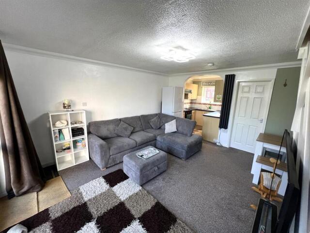 For Sale 3 Bedroom Shared Living/roommate Suffolk Suffolk DLS100541166