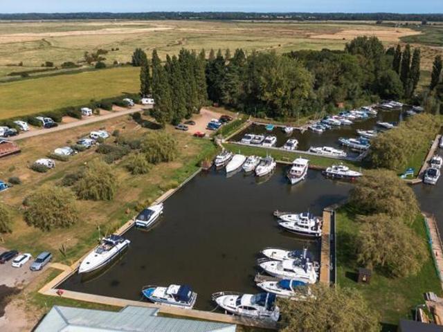 For Sale 3 Bedroom Shared Living/roommate Suffolk Suffolk DLS101996090