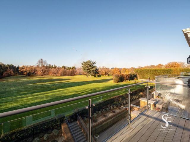 For Sale 3 Bedroom Shared Living/roommate Surrey Windsor And Maidenhead DLS98834922