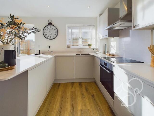 For Sale 3 Bedroom Shared Living/roommate Saltmarsh Place Saltmarsh Place DLS99688197