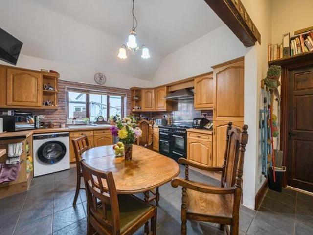For Sale 3 Bedroom Shared Living/roommate Wye Shropshire DLS99895339