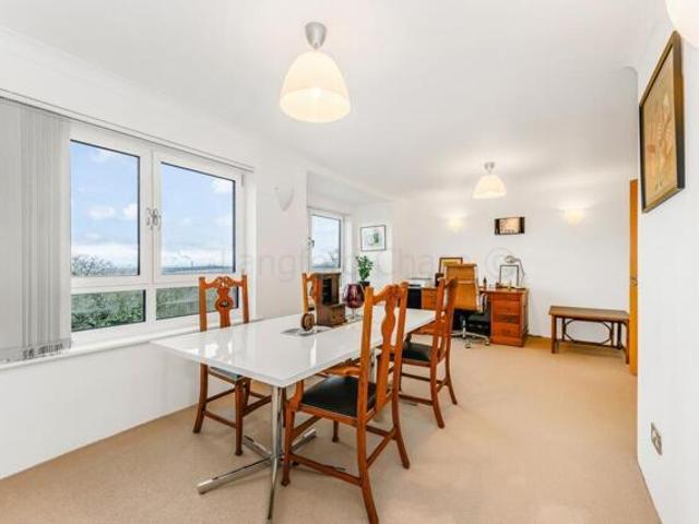 For Sale 3 Bedroom Shared Living/roommate Woodford Greater London DLS100881573