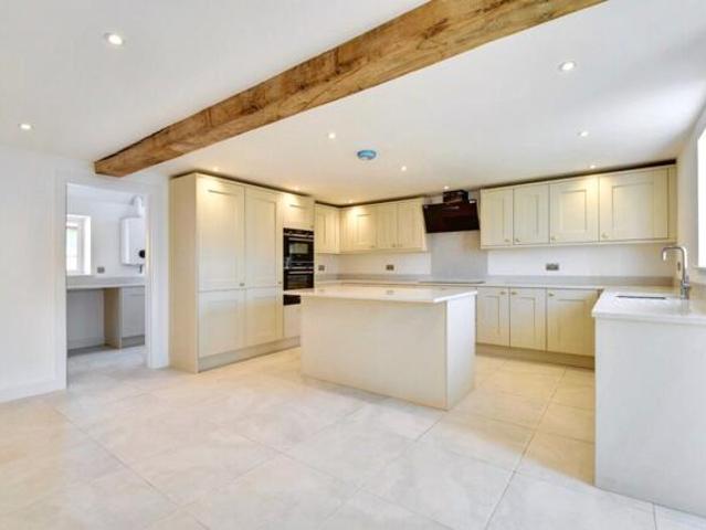 For Sale 3 Bedroom Shared Living/roommate Worcestershire Worcestershire DLS100263255