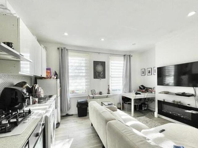 For Sale, Two Bedroom Victorian Conversion, 2 Bedroom Flat