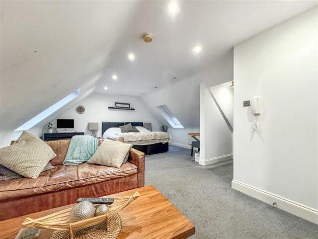 For Sale Apartment Harpenden Hertfordshire DLS101351949