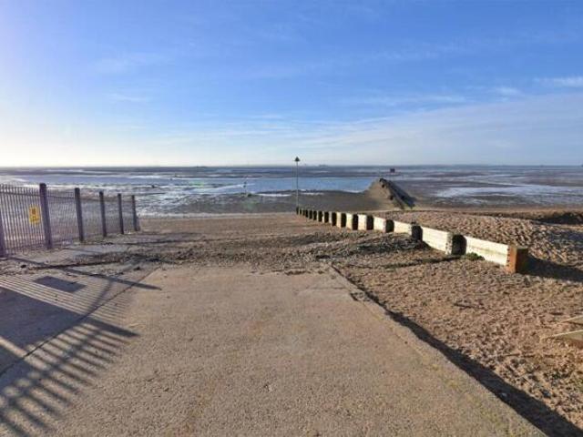 For Sale House Southend On Sea Southend On Sea DS90355096