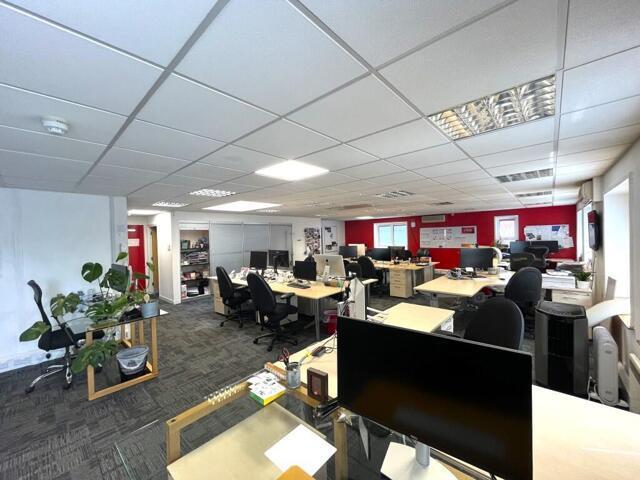 For Sale Office Chalfont St. Peter Buckinghamshire DLS101674867
