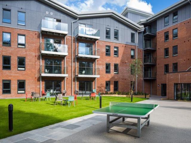 For Rent 40 Bedroom Shared Living/roommate Leeds Leeds DS90563764