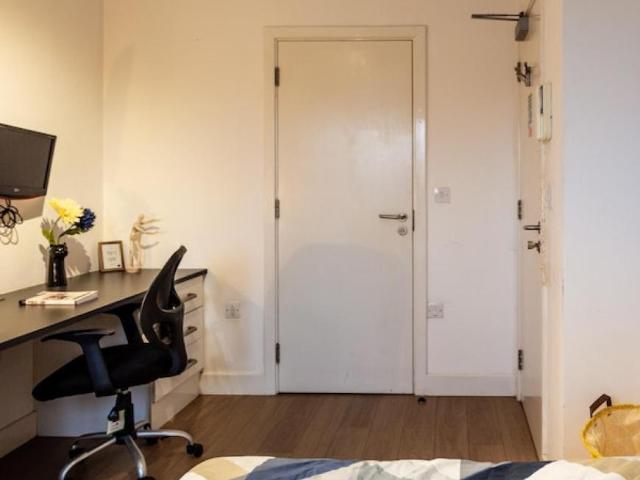 For Rent 40 Bedroom Shared Living/roommate Leicester Leicester DS90559686